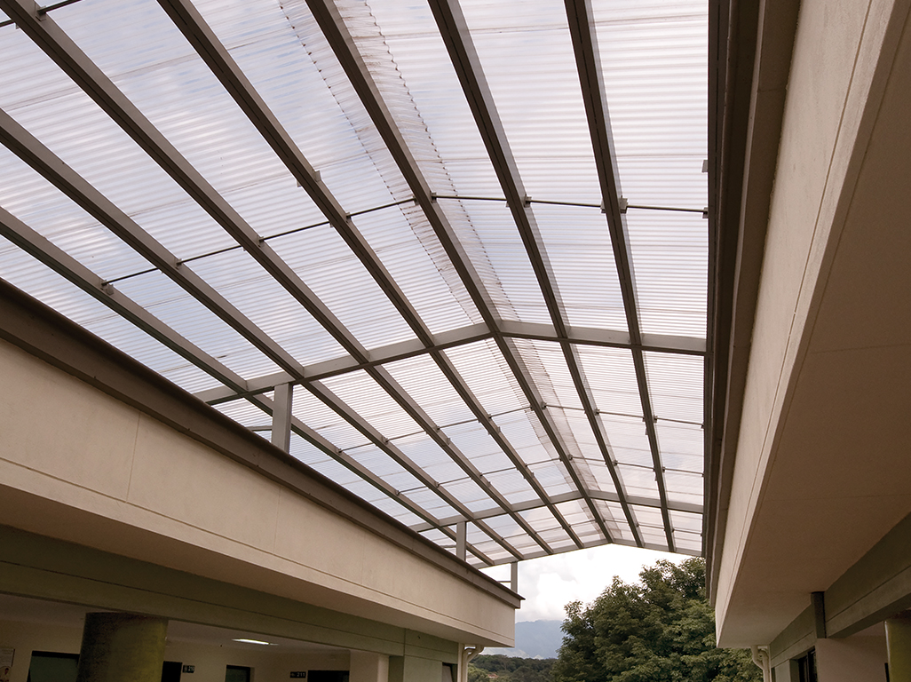 Tejas/Techos Ajover en PVC y Policarbonato